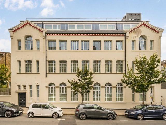 Erskine Road, Primrose Hill NW3, 3 bed flat to rent, £12,000 pcm | PrimeLocation