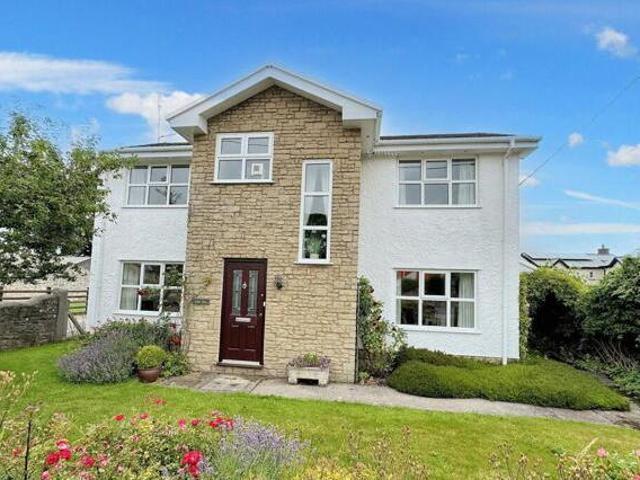 Erw Deg North Street Garage, Caerwys, 3 Bedroom Detached
