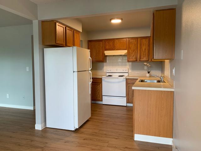 ES2275 Eagle Rock Apartments
