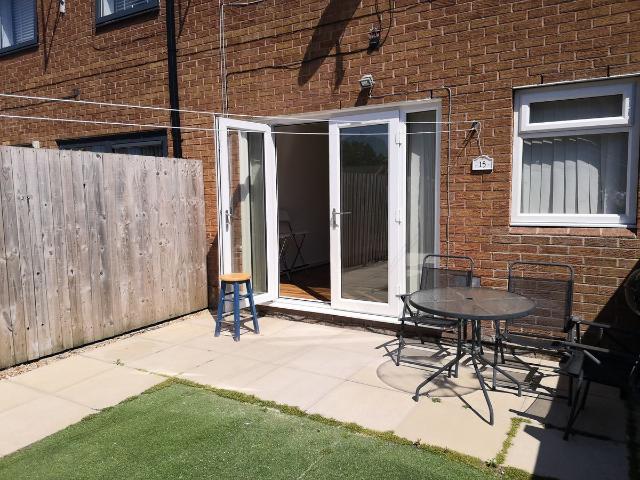 Ewart Avenue, Salford M5, 4 bed terraced house to rent, £1,400 pcm | PrimeLocation