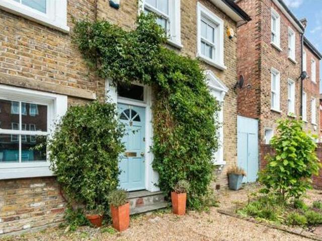 Ewart Road, London, 4 Bedroom Detached