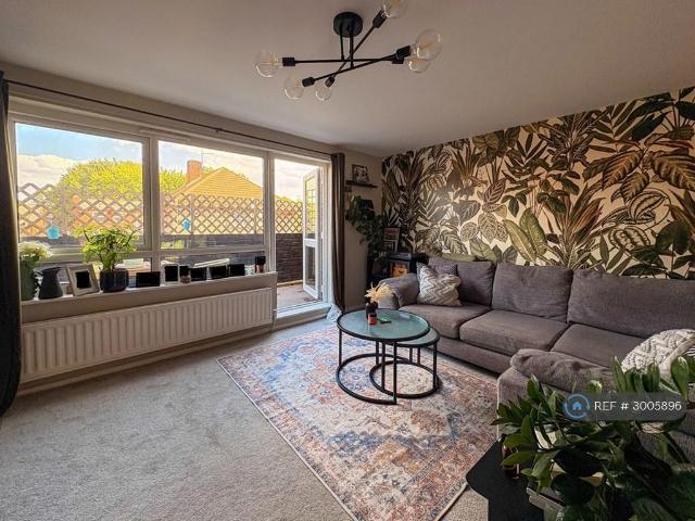 Ewart Road, London, SE23 3 bed maisonette to rent £2,600 pcm £600 pw