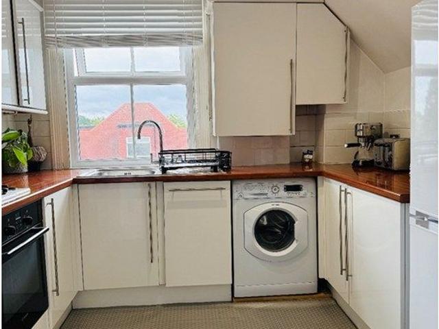 Ewell Road, Surbiton KT6, 1 bed flat to rent, £1,500 pcm | PrimeLocation