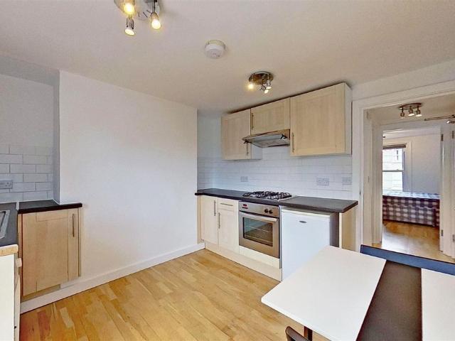 Ewell Road, Surbiton KT6, Studio to rent, £1,200 pcm | PrimeLocation