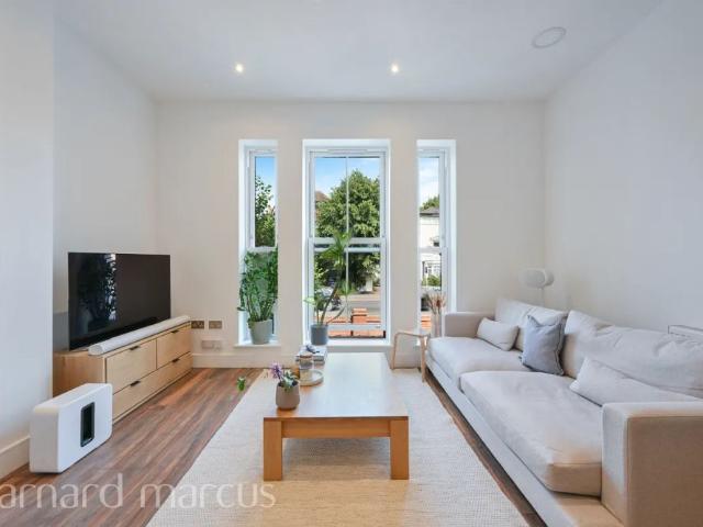 Ewell Road, SURBITON