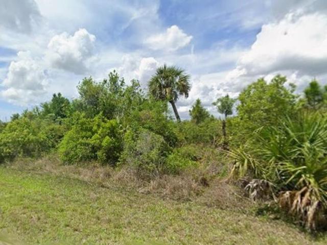 Ewen Dr, North Port, FL 34288