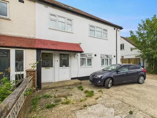 Eton Avenue, London, HA0 3EL, United Kingdom | 4 bed duplex for rent #167599337 | Rentberry