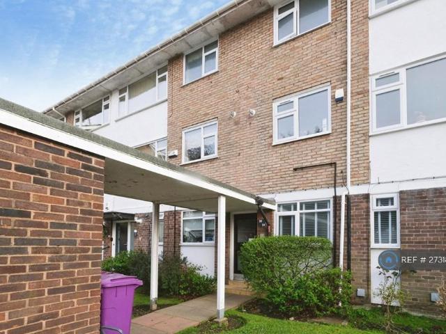 Eton Court, Liverpool, L18 3 bed maisonette to rent £1,150 pcm £265 pw