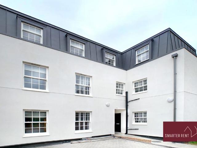 Eton Court, Windsor SL4, 1 bed flat to rent, £2,700 pcm | PrimeLocation