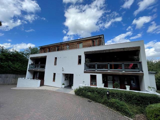 Eton Court, 11 Allerton Park, Leeds, West Yorkshire LS7, 2 bed flat to rent, £1,495 pcm | PrimeLocation