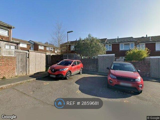 Eton Place, Farnham GU9, Room to rent, £521 pcm | PrimeLocation