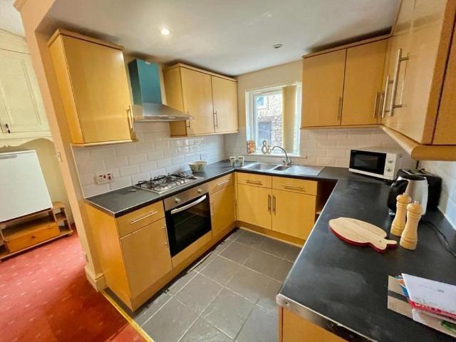 Eton Road, London, NW3 4 bed apartment to rent £3,700 pcm £854 pw