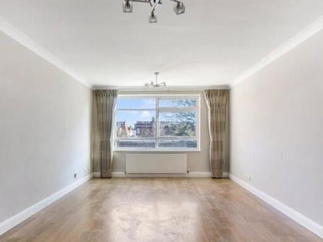 Etchingham Park Road, London, 1 Bedroom Apartment