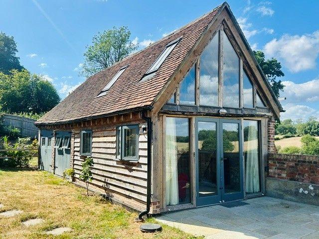 Etchingham TN19, 1 bed barn conversion to rent, £1,100 pcm | PrimeLocation