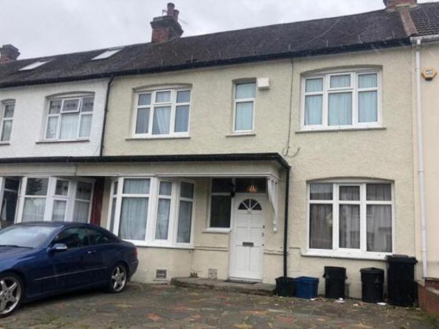 Ethelbert Gardens, Ilford, 3 Bedroom Terraced