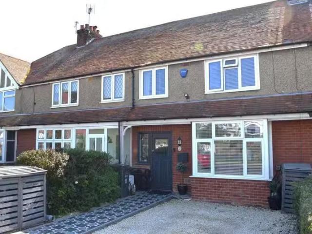 Ethelbert Road, Minnis Bay, CT7 3 bed house to rent £1,595 p.