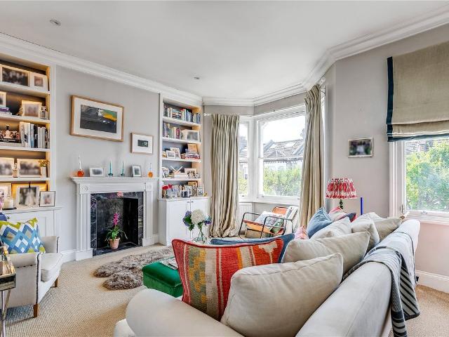Ethelden Road, London W12, 2 bed flat to rent, £2,550 pcm | PrimeLocation