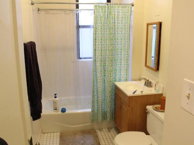 Ettinger Holdings Series, LLC 4 Bedroom Apartment for Rent at 5436 S Harper Ave, Chicago, IL 60615 Hyde Park