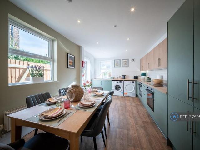 Etwall Street, Derby, DE22 4 bed terraced house to rent £3,640 pcm £840 pw