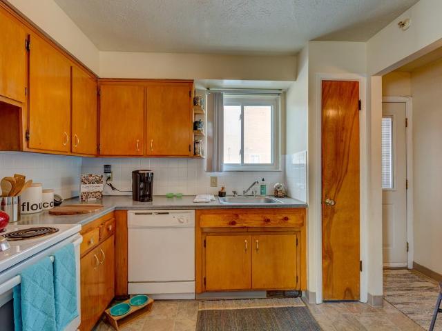 Euclid Apartments 1 Bedroom Apartment for Rent at 27181 Euclid Ave, Euclid, OH 44132