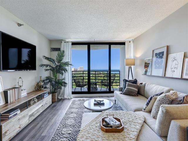Eugenie Terrace on the Park 1 Bedroom Apartment for Rent at 1730 N Clark St, Chicago, IL 60614 Lincoln Park