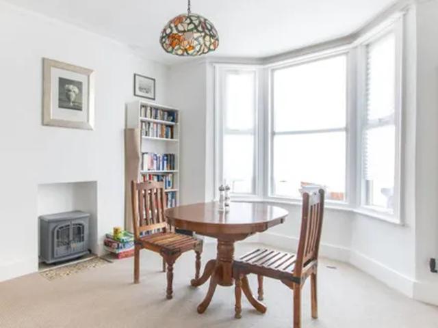 Euro Close, Willesden Green, London, NW10 2NW, United Kingdom | 4 bed house for rent #167381551 | Rentberry