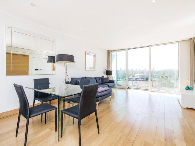 Eustace Building, 372 Queenstown Road, London SW11, 2 bed flat to rent, £4,008 pcm | PrimeLocation