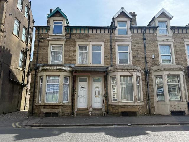 Euston Grove, Morecambe LA4, 4 bed property to rent, £1,250 pcm | PrimeLocation