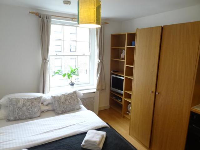 Euston, London NW1 Studio to rent £2,080 pcm £480 pw