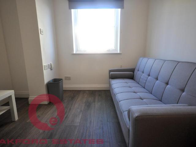 Euston Road, Euston, London NW1 2 bed flat to rent £2,817 pcm £650 pw