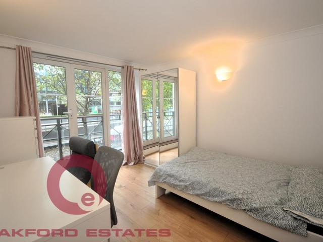 Euston Road, Euston NW1 2 bed flat to rent £2,999 pcm £692 pw