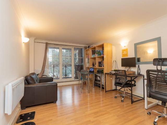 Euston Road, London NW1, 2 bed flat to rent, £2,900 pcm | PrimeLocation