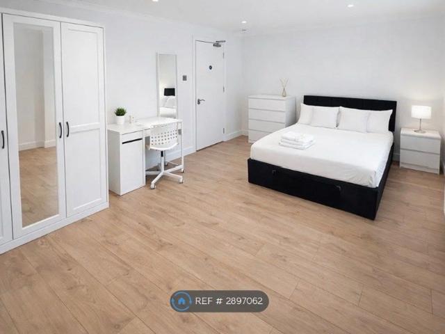 Euston Road, London NW1, 4 bed flat to rent, £6,124 pcm | PrimeLocation