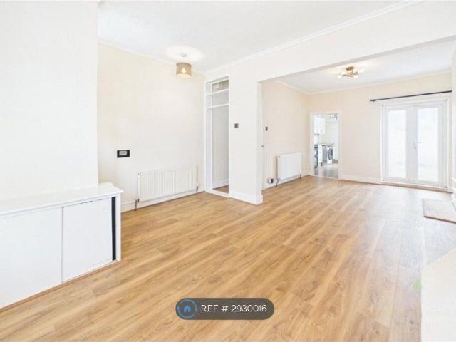 Euston Road, Northampton NN4, 3 bed terraced house to rent, £1,200 pcm | PrimeLocation