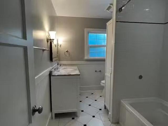 Eva St Apartments in Ventura, CA