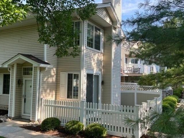 Evans Ct, Bedminster Twp, Condo For Sale