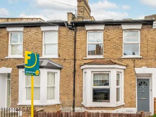 Evans Cycles, 6 12 Gladstone Road, Wimbledon, SW19 1QT, United Kingdom | 4 bed townhouse for rent #119603470 | Rentberry