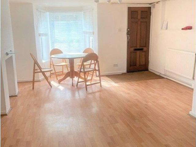 Evelina Road, Nunhead SE15, 1 bed flat to rent, £1,750 pcm | PrimeLocation