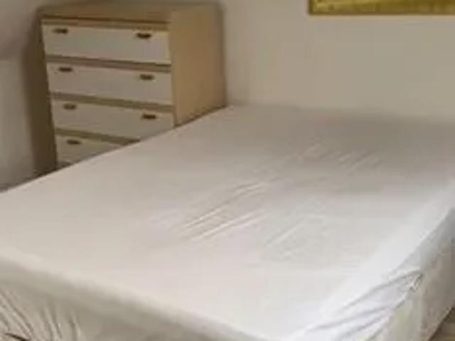 Eveline Road, London, CR4 3GT, United Kingdom | Room for rent #165440292 | Rentberry