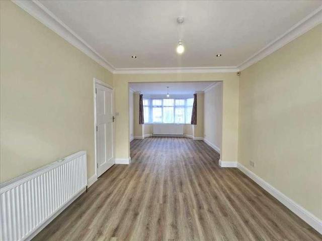 Evelyn Avenue, Colindale, NW9