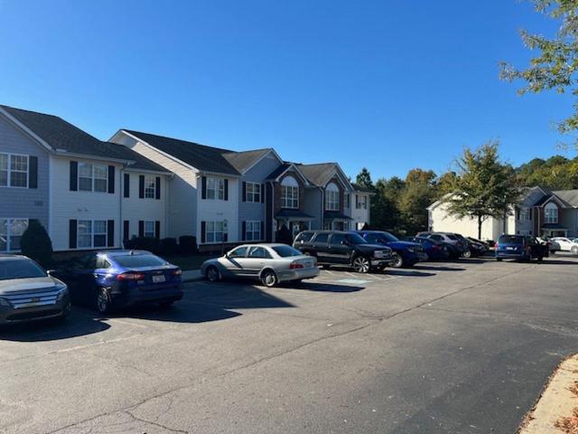 Evelyn Glenn Affordable Apartments 2 Bedroom Apartment for Rent at 501 Austins Ridge Cir, Southern Pines, NC 28387