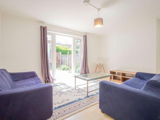 Evelyn Walk, Shoreditch N1, 3 bed flat to rent, £3,350 pcm | PrimeLocation