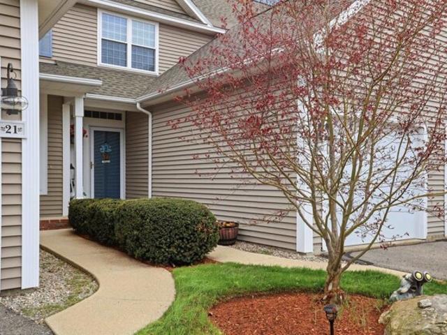 Evening Star Ln, Bedford, Condo For Sale