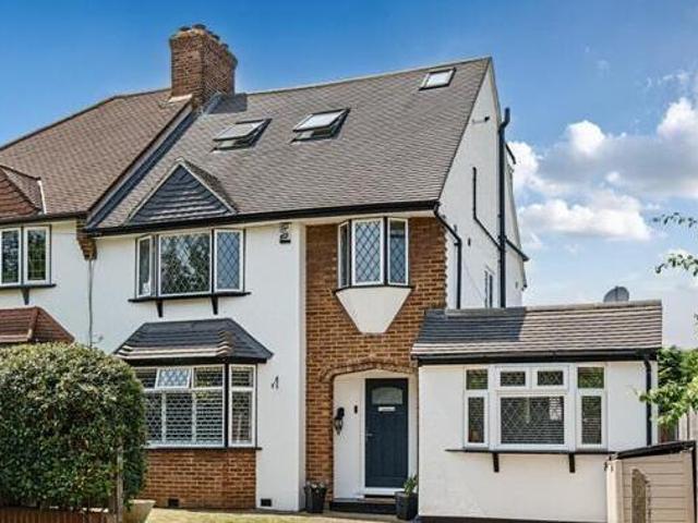 Everard Avenue, Hayes, 4 Bedroom Semi detached