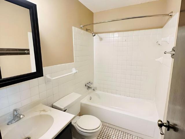 Evergreen 1 Bedroom Apartment for Rent at 7200 Camden Ave N, Brooklyn Center, MN 55430