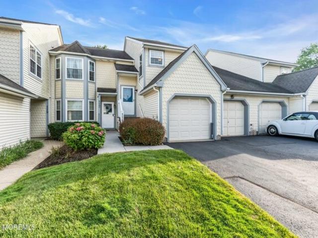 Evergreen Ct, Freehold, Condo For Sale