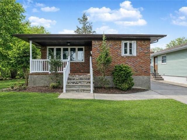 Evergreen Ave, Staten Island, Home For Sale