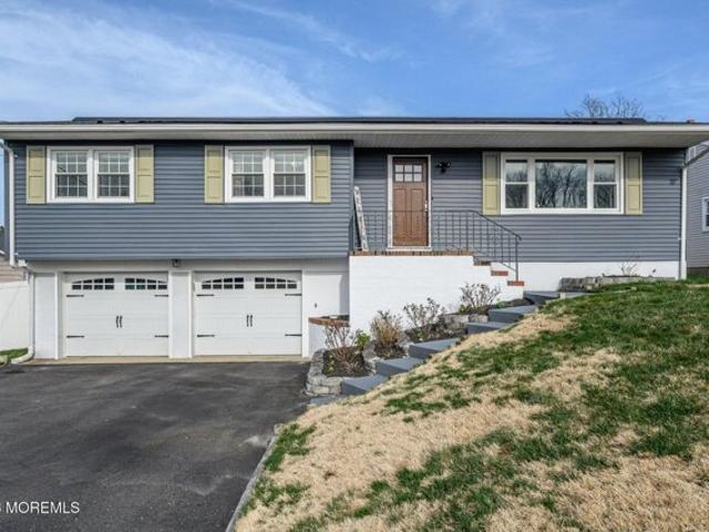 Evergreen Dr, Brick, Home For Sale