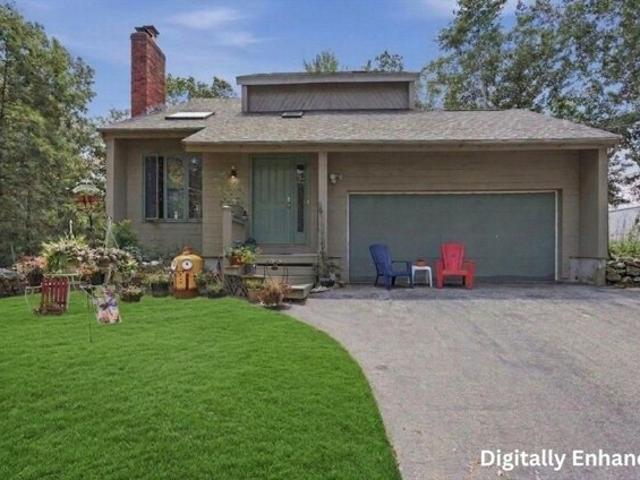 Evergreen Dr, Hampstead, Home For Sale