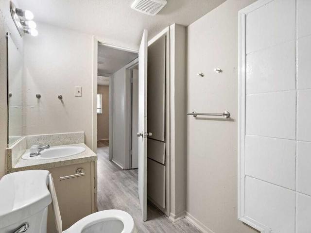 Evergreen Estates 1 Bedroom Apartment for Rent at 717 S Green St, Longview, TX 75602